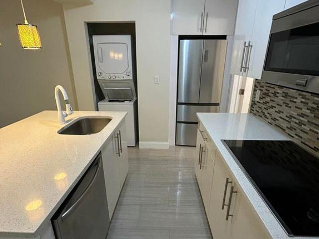 Luxury apartment complex for rent in Fort Lauderdale, Florida