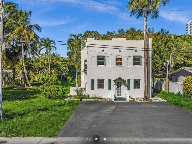 Luxury apartment complex for rent in Fort Lauderdale, Florida