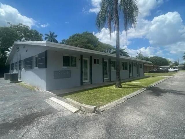 Luxury apartment complex for rent in Fort Lauderdale, Florida