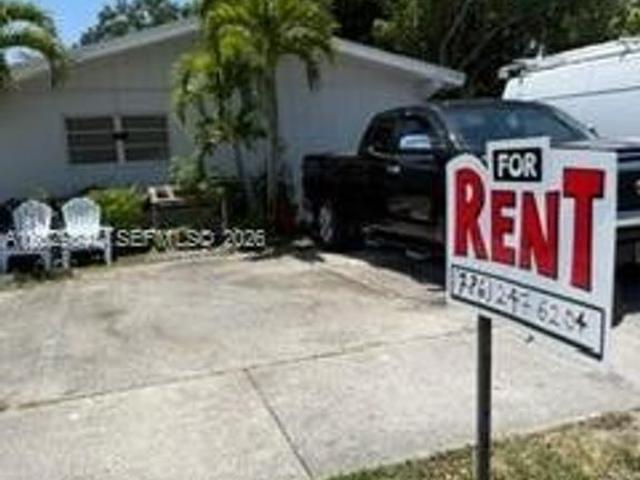 Luxury apartment complex for rent in Fort Lauderdale, Florida