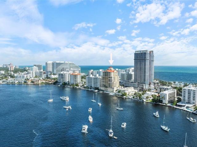 Luxury apartment complex for rent in Fort Lauderdale, Florida