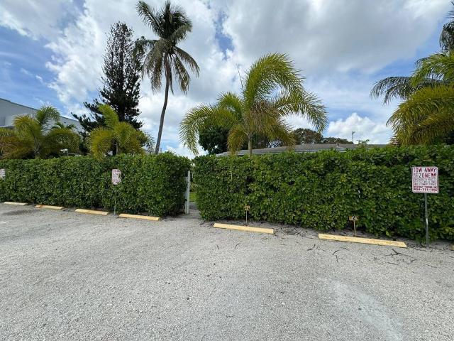 Luxury apartment complex for rent in Fort Lauderdale, Florida