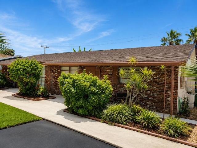 Luxury apartment complex for rent in Fort Lauderdale, Florida