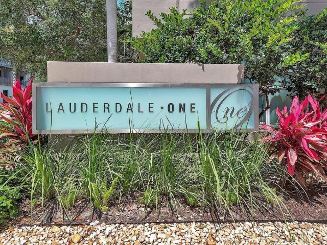 Luxury apartment complex for rent in Fort Lauderdale, Florida