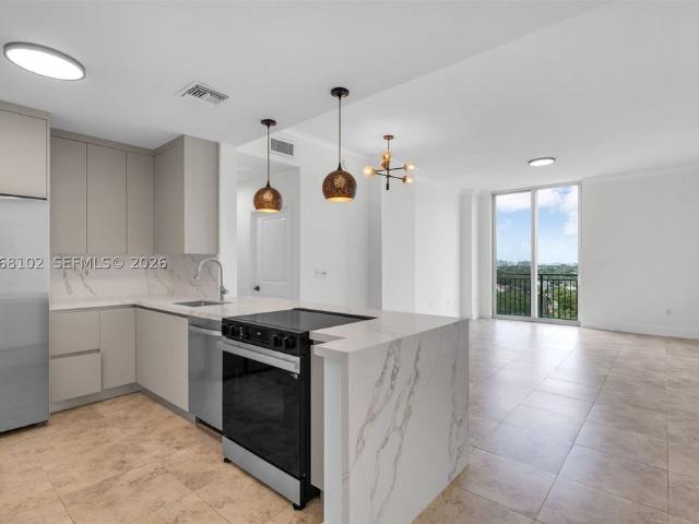 Luxury apartment complex for rent in Fort Lauderdale, Florida