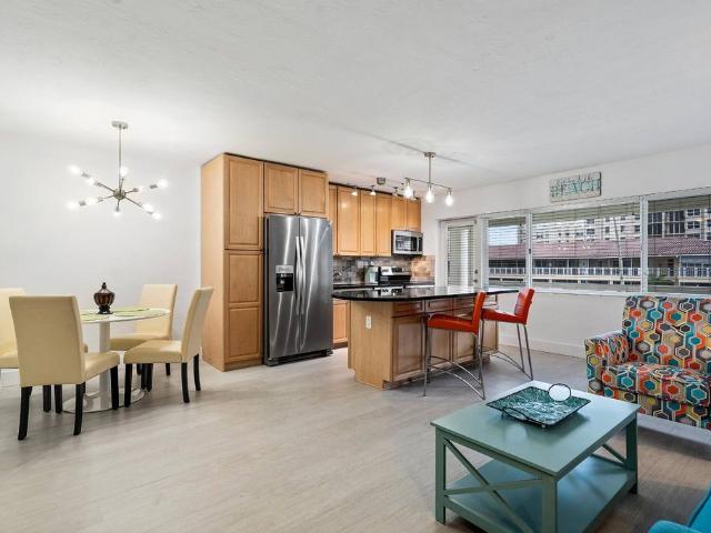 Luxury apartment complex for rent in Fort Lauderdale, Florida