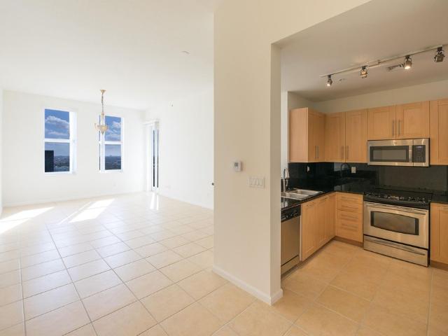 Luxury apartment complex for rent in Fort Lauderdale, Florida