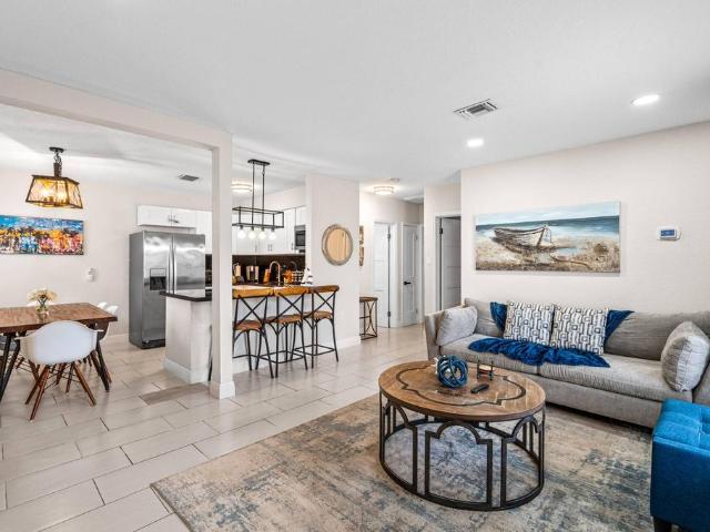 Luxury apartment complex for rent in Fort Lauderdale, United States