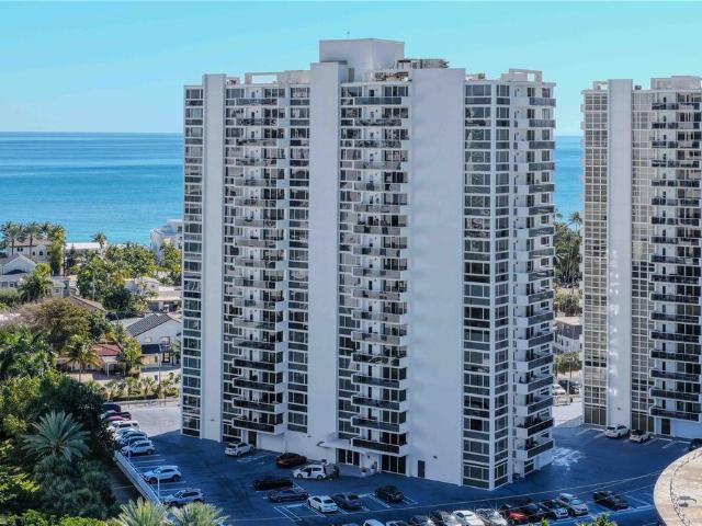 Luxury apartment complex for rent in Fort Lauderdale, Florida