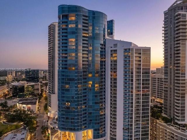 Luxury apartment complex for rent in Fort Lauderdale, United States