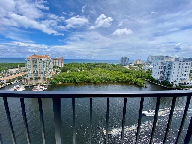 Luxury apartment complex for rent in Fort Lauderdale, United States