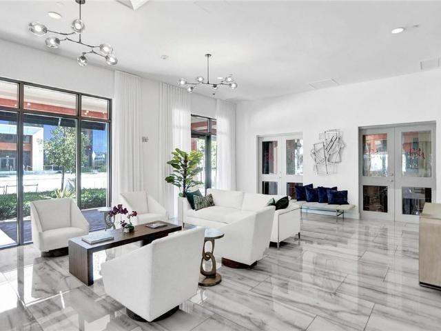 Luxury apartment complex for rent in Fort Lauderdale, United States