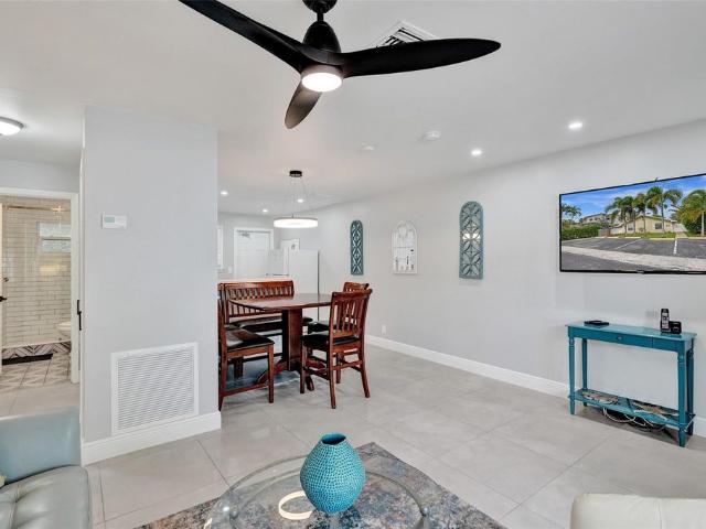 Luxury apartment complex for rent in Fort Lauderdale, United States