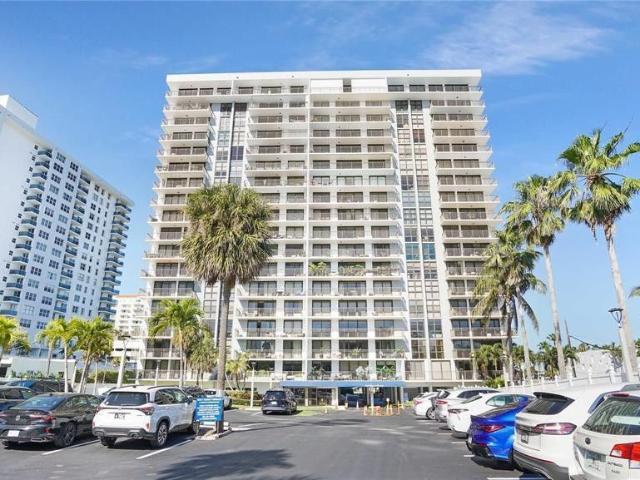 Luxury apartment complex for rent in Fort Lauderdale, United States