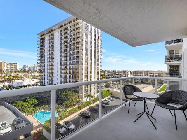 Luxury apartment complex for rent in Fort Lauderdale, United States