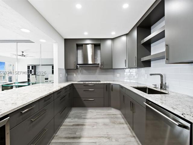 Luxury apartment complex for rent in Fort Lauderdale, United States