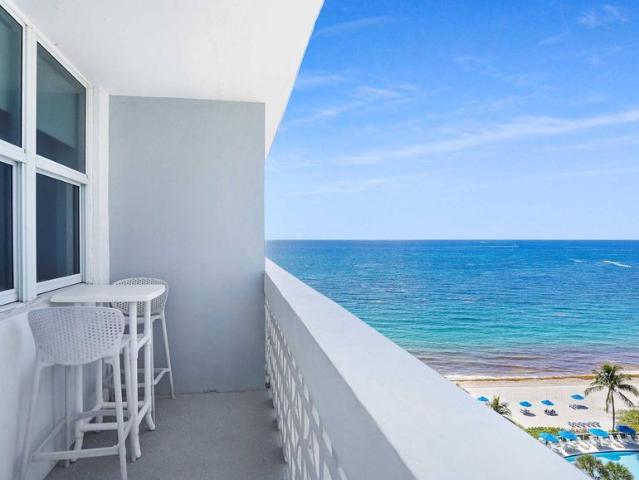 Luxury apartment complex for rent in Fort Lauderdale, United States
