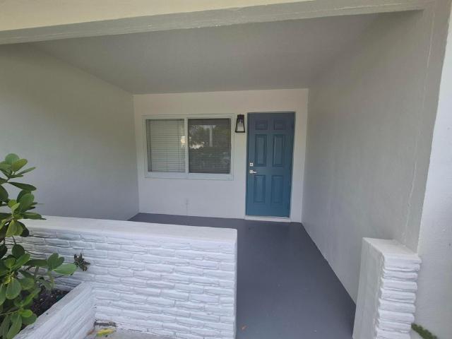Luxury apartment complex for rent in Fort Lauderdale, United States