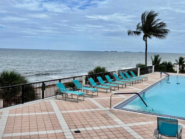 Luxury apartment complex for rent in Fort Lauderdale, United States
