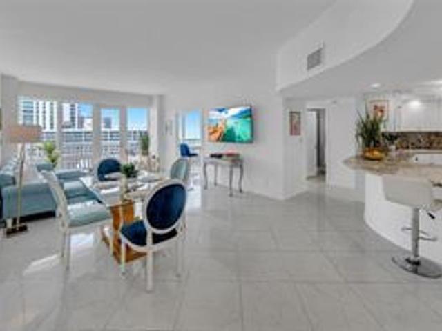 Luxury apartment complex for rent in Fort Lauderdale, United States