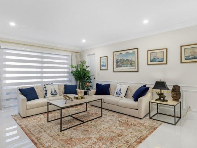 Luxury apartment complex for rent in Fort Lauderdale, United States