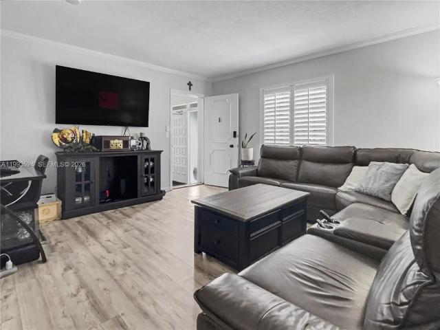 Luxury apartment complex for rent in Fort Lauderdale, United States