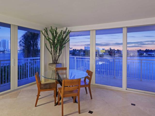 Luxury apartment complex for rent in Fort Lauderdale, United States