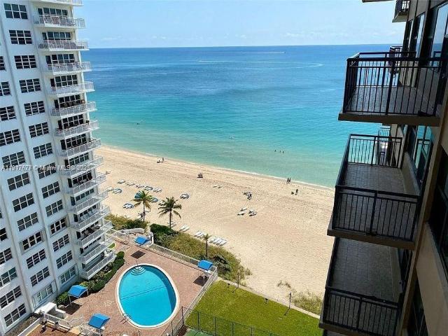 Luxury apartment complex for rent in Fort Lauderdale, United States