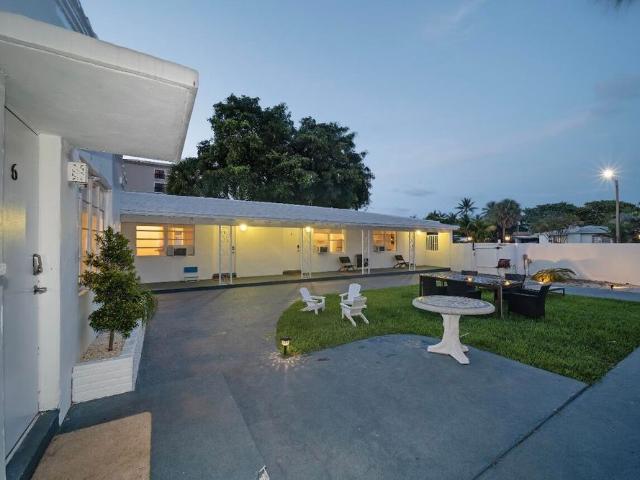 Luxury apartment complex for rent in Fort Lauderdale, United States