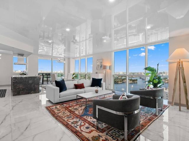 Luxury apartment complex for rent in Fort Lauderdale, United States