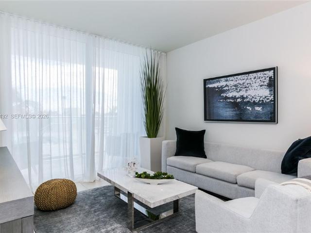 Luxury apartment complex for rent in Fort Lauderdale, United States