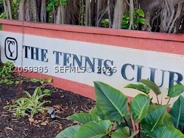 Luxury apartment complex for rent in Fort Lauderdale, United States