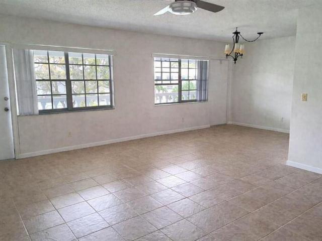 Luxury apartment complex for rent in Fort Lauderdale, United States