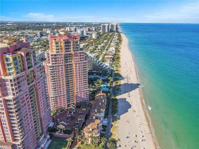 Luxury apartment complex for rent in Fort Lauderdale, United States