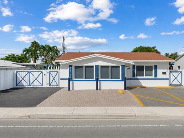 Luxury apartment complex for rent in Fort Lauderdale, United States