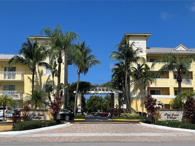 Luxury apartment complex for rent in Fort Lauderdale, United States