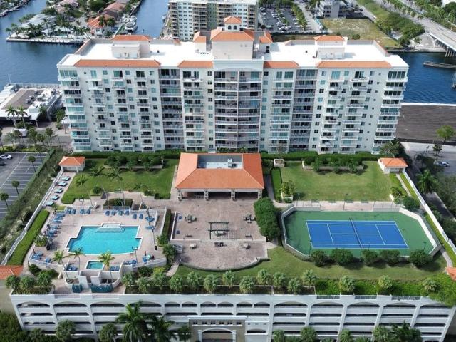 Luxury apartment complex for rent in Fort Lauderdale, United States