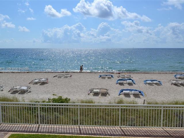 Luxury apartment complex for rent in Fort Lauderdale, United States