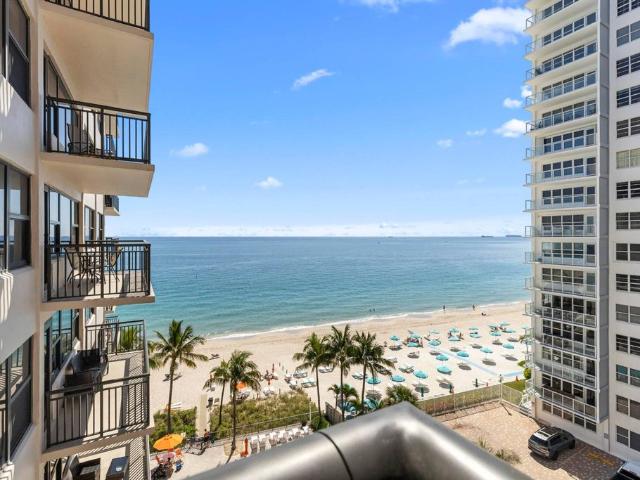 Luxury apartment complex for rent in Fort Lauderdale, United States