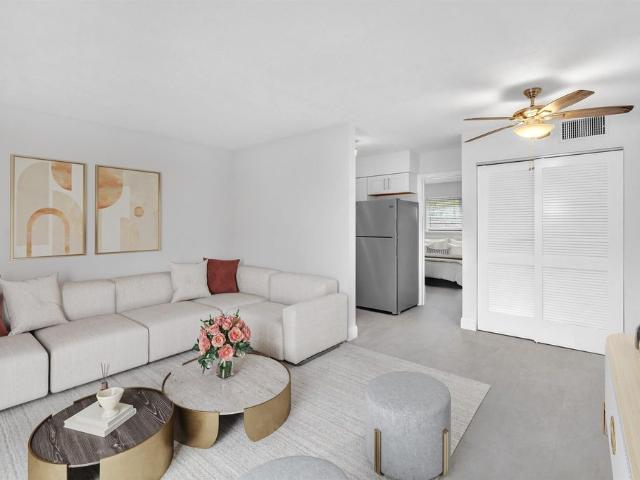 Luxury apartment complex for rent in Fort Lauderdale, United States