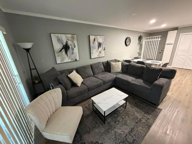 Luxury apartment complex for rent in Fort Lauderdale, United States
