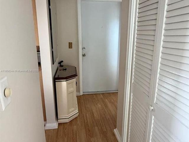 Luxury apartment complex for rent in Fort Lauderdale, United States