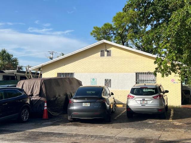 Luxury apartment complex for rent in Fort Lauderdale, United States