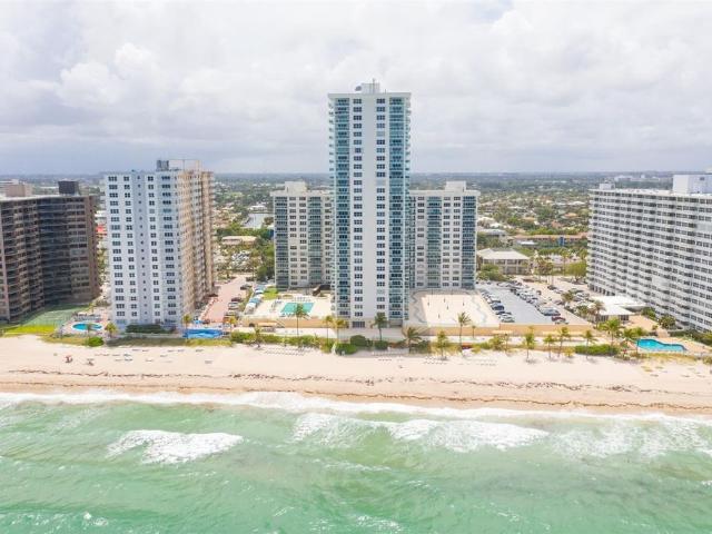 Luxury apartment complex for rent in Fort Lauderdale, United States