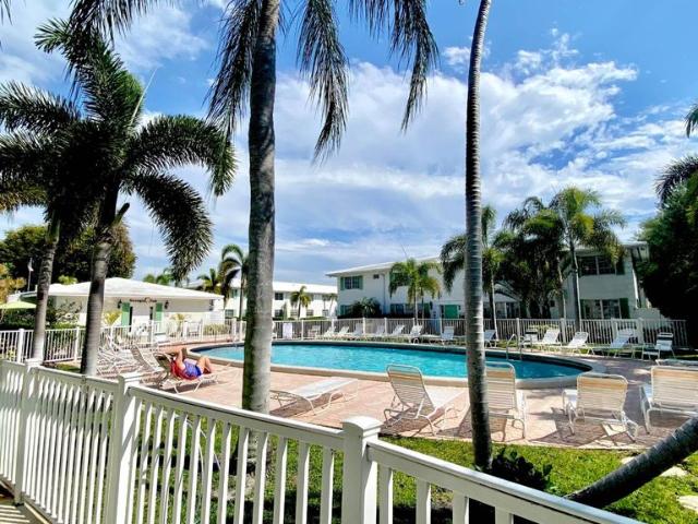Luxury apartment complex for rent in Fort Lauderdale, United States