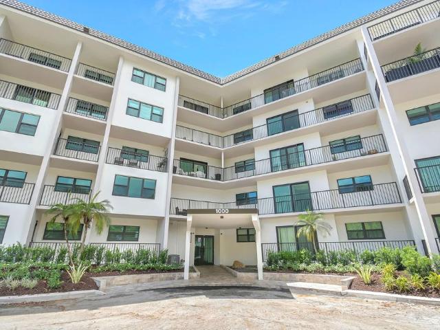 Luxury apartment complex for rent in Fort Lauderdale, United States