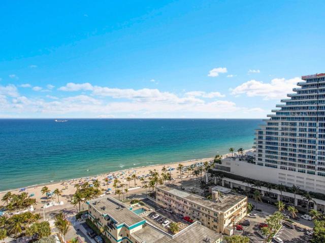 Luxury apartment complex for rent in Fort Lauderdale, United States