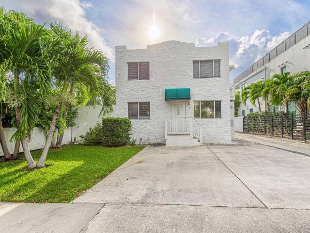 Luxury apartment complex for rent in Fort Lauderdale, United States