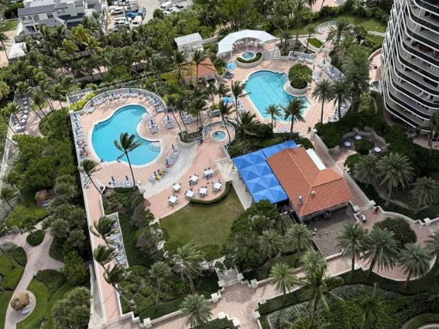 Luxury apartment complex for rent in Fort Lauderdale, United States