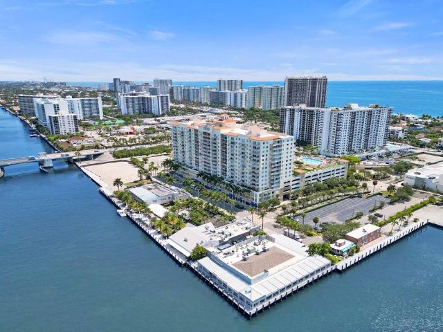 Luxury apartment complex for rent in Fort Lauderdale, United States
